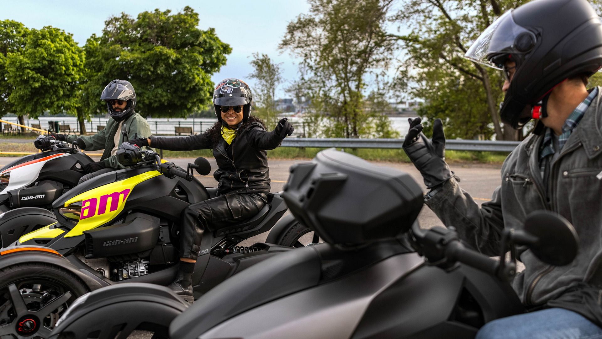 Can-Am представив оновлену лінійку дорожніх трициклів Ryker та Spyder ...