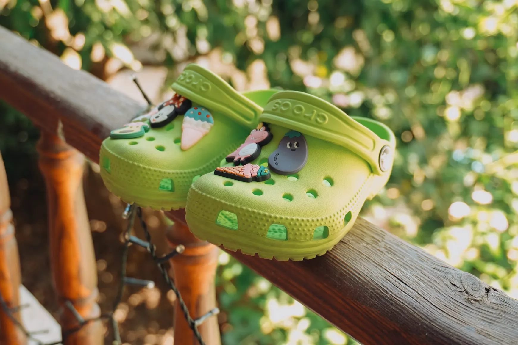 Crocs - як найпотворніше взуття у світі перетворилося на модний феномен